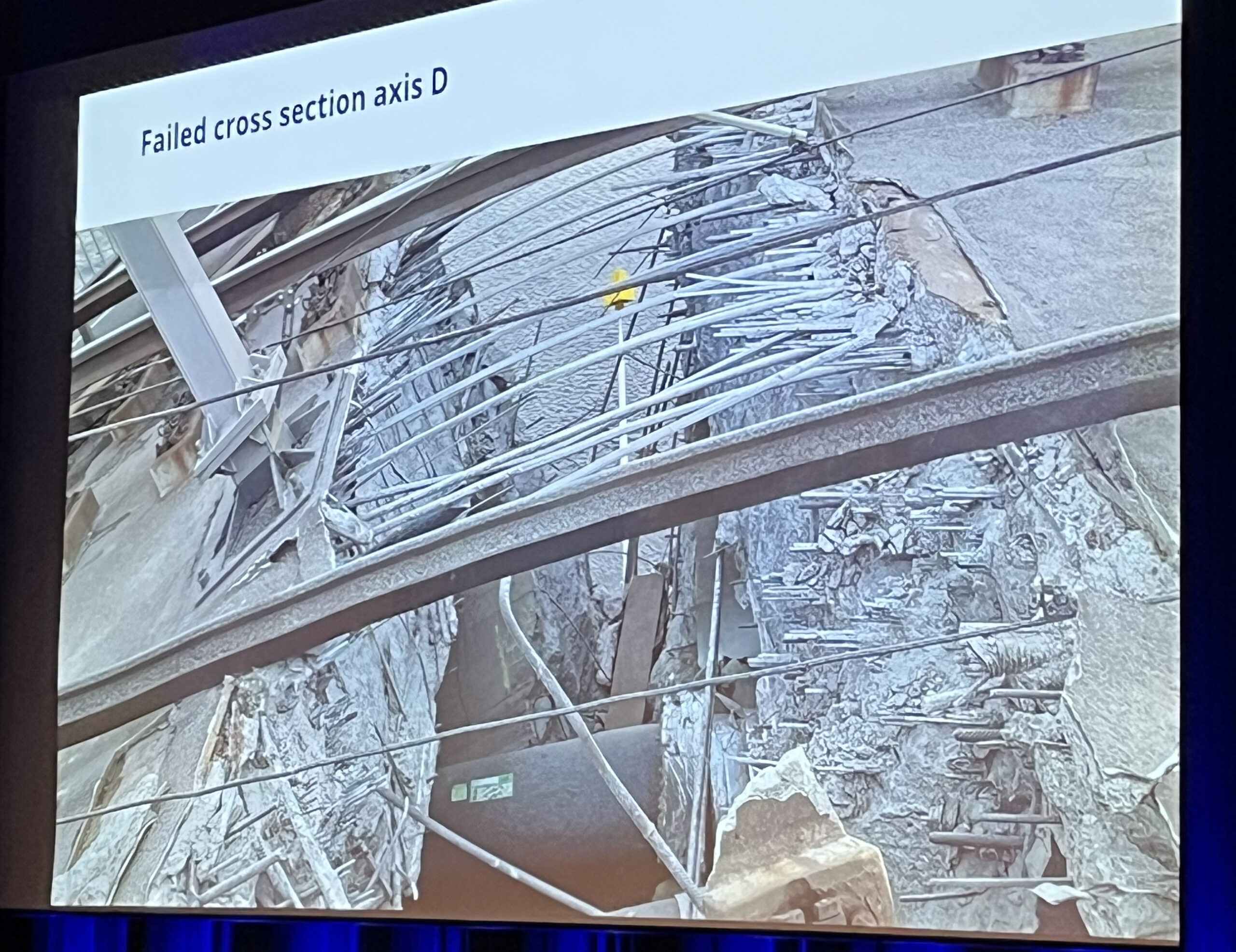 Carolabrückes kollaps och dess orsaker | Byggframtid